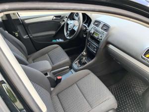 Black Volkswagen Golf 2011 in Kedainiai, with an engine capacity of 1.39 L and mileage of 180 thousand km for 3200 €, photo 14 on AUTOMOTO.COM.LV