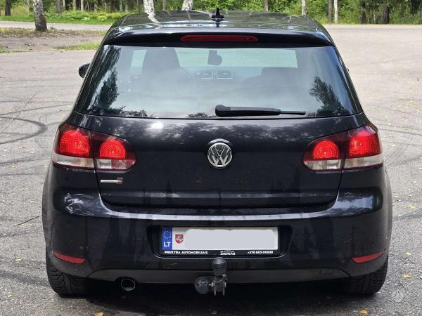 Melns Volkswagen Golf 2011 Alīta, ar dzinēja tilpumu 1.60 L un nobraukumu 300 tūkst. km par 4650 €, foto 9 vietnē AUTOMOTO.COM.LV