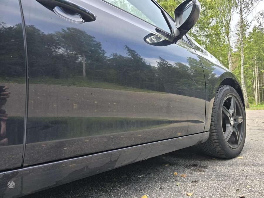 Melns Volkswagen Golf 2011 Alīta, ar dzinēja tilpumu 1.60 L un nobraukumu 300 tūkst. km par 4650 €, foto 13 vietnē AUTOMOTO.COM.LV