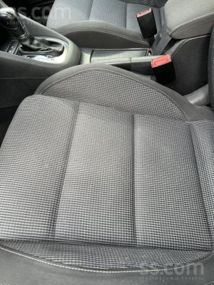 Melns Volkswagen Golf 2011 Daugavpils, ar dzinēja tilpumu 1.40 L un nobraukumu 226 tūkst. km par 4850 €, foto 10 vietnē AUTOMOTO.COM.LV