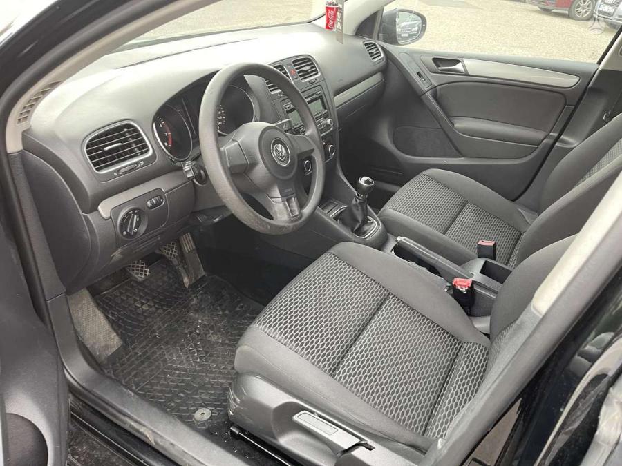 Black Volkswagen Golf 2011 in Vilnius, with an engine capacity of 1.20 L and mileage of 300 thousand km for 1950 €, photo 12 on AUTOMOTO.COM.LV