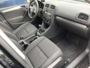 Black Volkswagen Golf 2011 in Vilnius, with an engine capacity of 1.20 L and mileage of 300 thousand km for 1950 €, photo 17 on AUTOMOTO.COM.LV