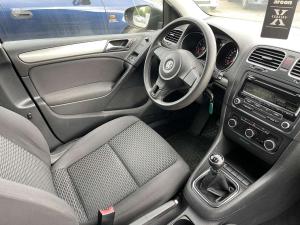 Black Volkswagen Golf 2011 in Vilnius, with an engine capacity of 1.20 L and mileage of 300 thousand km for 1950 €, photo 18 on AUTOMOTO.COM.LV