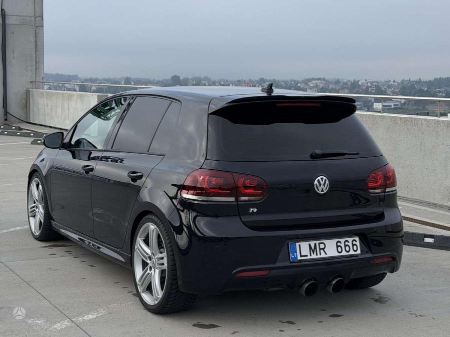 Black Volkswagen Golf 2011 in Vilnius, with an engine capacity of 1.98 L and mileage of 167 thousand km for 12500 €, photo 3 on AUTOMOTO.COM.LV