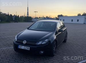 Volkswagen Golf 2011 RÄ«ga vietnÄ Melns Volkswagen Golf 2011 RÄ«ga, ar dzinÄja tilpumu 1.40 L un nobraukumu 220 tÅ«kst. km par 4500 ā¬, foto 1 vietnÄ AUTOMOTO.COM.LV