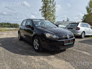 Melns Volkswagen Golf 2011 Cēsis, ar dzinēja tilpumu 1.60 L un nobraukumu 227 tūkst. km par 5100 €, foto 3 vietnē AUTOMOTO.COM.LV
