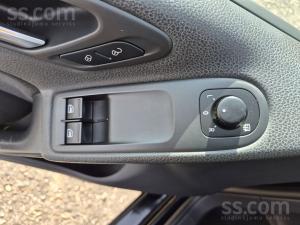 Melns Volkswagen Golf 2011 Cēsis, ar dzinēja tilpumu 1.60 L un nobraukumu 227 tūkst. km par 5100 €, foto 9 vietnē AUTOMOTO.COM.LV
