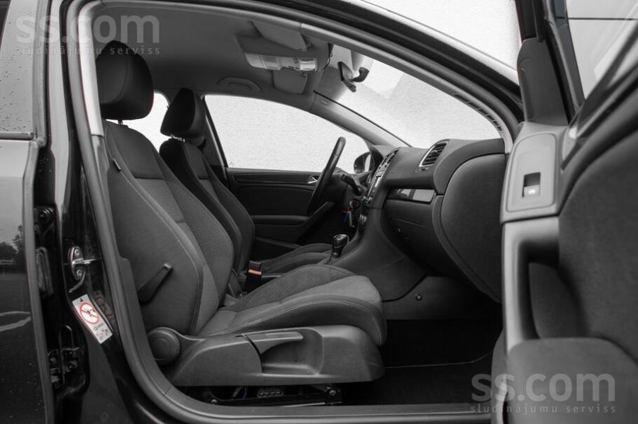 Melns Volkswagen Golf 2011 Rīga, ar dzinēja tilpumu 1.60 L un nobraukumu 351 tūkst. km par 3990 €, foto 11 vietnē AUTOMOTO.COM.LV