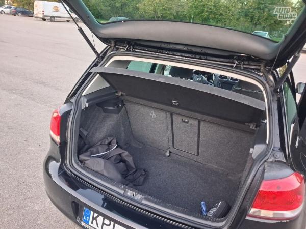 Black Volkswagen Golf 2011 in Alytus, with an engine capacity of 1.20 L and mileage of 121 thousand km for 4400 €, photo 8 on AUTOMOTO.COM.LV