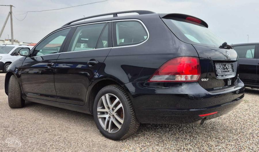 Melns Volkswagen Golf 2011 Kauņa, ar dzinēja tilpumu 1.60 L un nobraukumu 200 tūkst. km par 3700 €, foto 3 vietnē AUTOMOTO.COM.LV