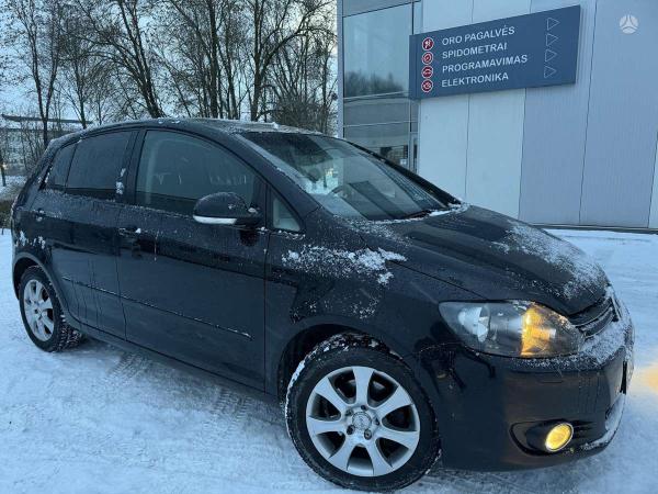 Black Volkswagen Golf 2012 in Kaunas, with an engine capacity of 1.60 L and mileage of 324 thousand km for 4650 €, photo 10 on AUTOMOTO.COM.LV