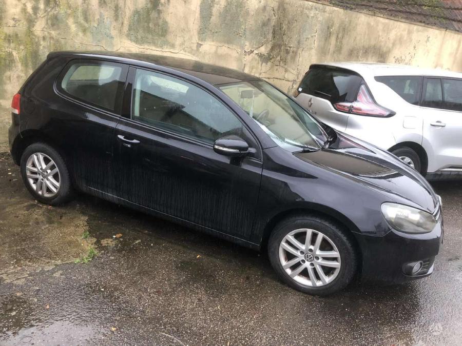 Melns Volkswagen Golf 2012 Tauragė, ar dzinēja tilpumu 1.97 L un nobraukumu 239 tūkst. km par 1550 €, foto 1 vietnē AUTOMOTO.COM.LV