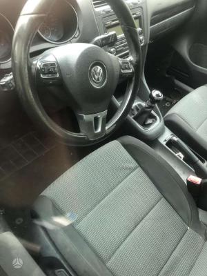 Melns Volkswagen Golf 2012 Tauragė, ar dzinēja tilpumu 1.97 L un nobraukumu 239 tūkst. km par 1550 €, foto 5 vietnē AUTOMOTO.COM.LV