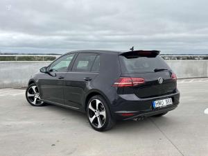 Black Volkswagen Golf 2012 in Vilnius, with an engine capacity of 1.97 L and mileage of 250 thousand km for 8450 €, photo 6 on AUTOMOTO.COM.LV