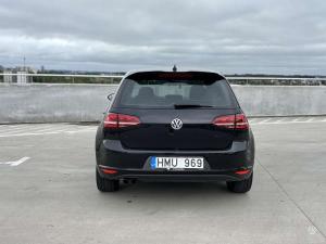 Black Volkswagen Golf 2012 in Vilnius, with an engine capacity of 1.97 L and mileage of 250 thousand km for 8450 €, photo 8 on AUTOMOTO.COM.LV