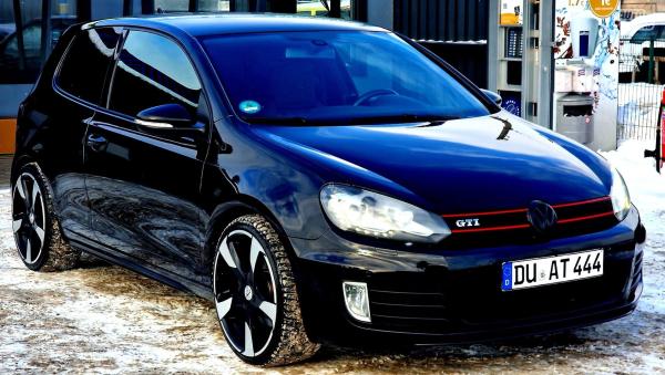 Melns Volkswagen Golf 2012 Kretinga, ar dzinēja tilpumu 2.00 L un nobraukumu 147 tūkst. km par 7250 €, foto 3 vietnē AUTOMOTO.COM.LV