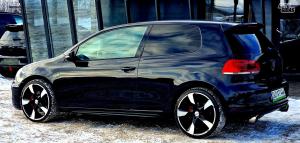 Black Volkswagen Golf 2012 in Kretinga, with an engine capacity of 2.00 L and mileage of 147 thousand km for 7250 €, photo 11 on AUTOMOTO.COM.LV