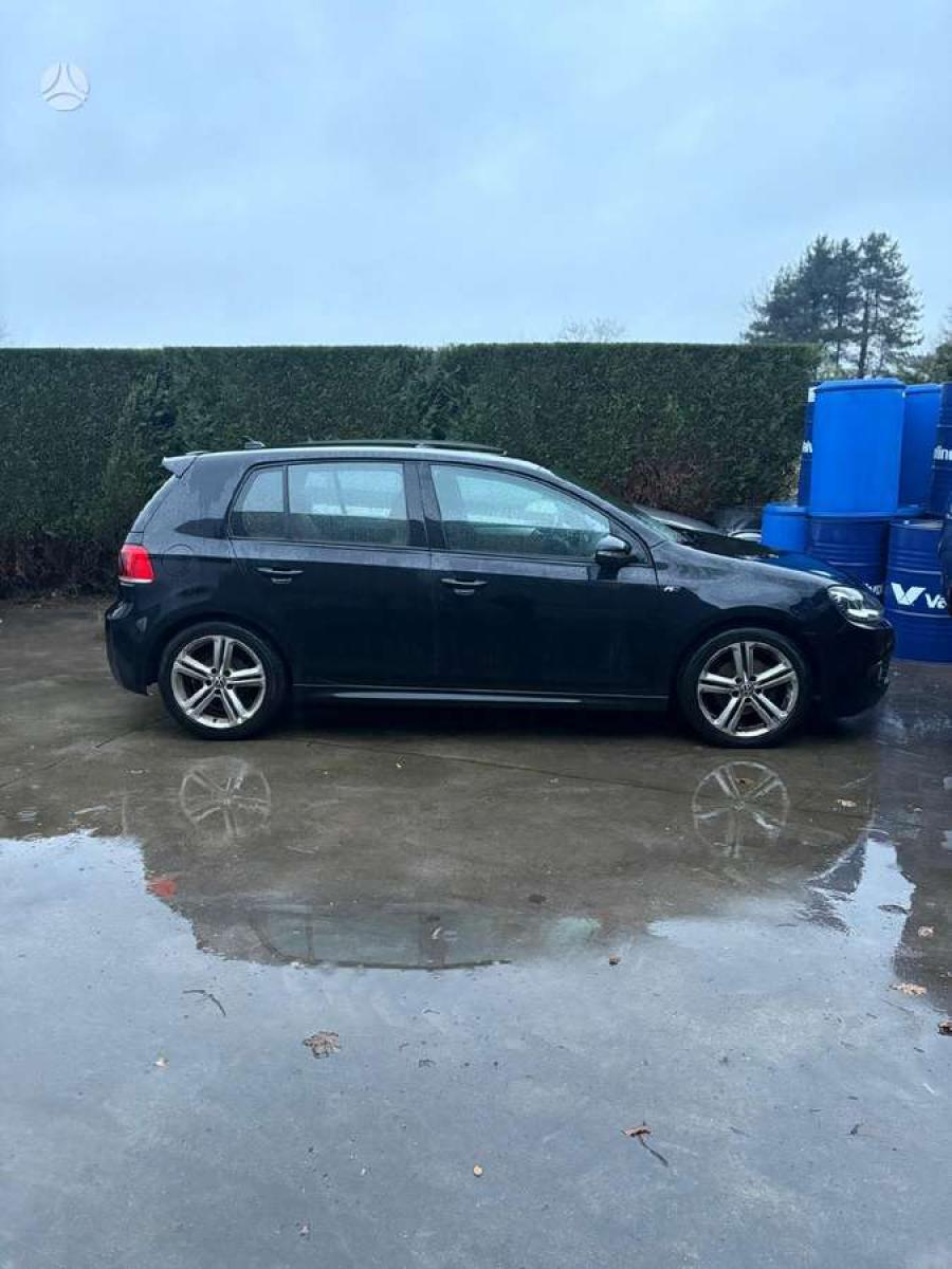 Black Volkswagen Golf 2012 in Taurage, with an engine capacity of 1.39 L and mileage of 171 thousand km for 6200 €, photo 1 on AUTOMOTO.COM.LV