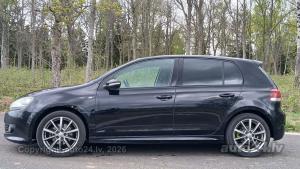 Melns Volkswagen Golf 2012 Tallina, ar dzinēja tilpumu 1.60 L un nobraukumu 350 tūkst. km par 4000 €, foto  vietnē AUTOMOTO.COM.LV