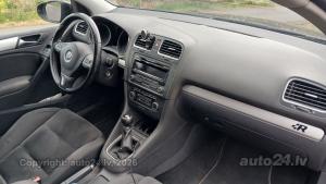 Melns Volkswagen Golf 2012 Tallina, ar dzinēja tilpumu 1.60 L un nobraukumu 350 tūkst. km par 4000 €, foto 9 vietnē AUTOMOTO.COM.LV