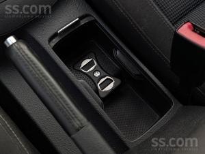 Melns Volkswagen Golf 2012 Jūrmala, ar dzinēja tilpumu 1.60 L un nobraukumu 202 tūkst. km par 2950 €, foto 23 vietnē AUTOMOTO.COM.LV