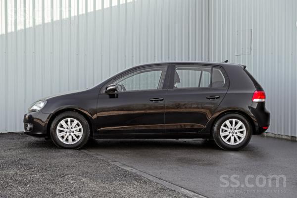 Melns Volkswagen Golf 2012 Ogre, ar dzinēja tilpumu 1.60 L un nobraukumu 209 tūkst. km par 5990 €, foto 5 vietnē AUTOMOTO.COM.LV