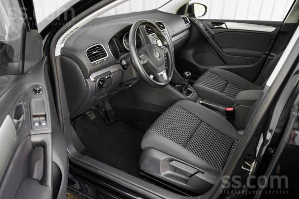 Black Volkswagen Golf 2012 in Ogre, with an engine capacity of 1.60 L and mileage of 209 thousand km for 5990 €, photo 8 on AUTOMOTO.COM.LV