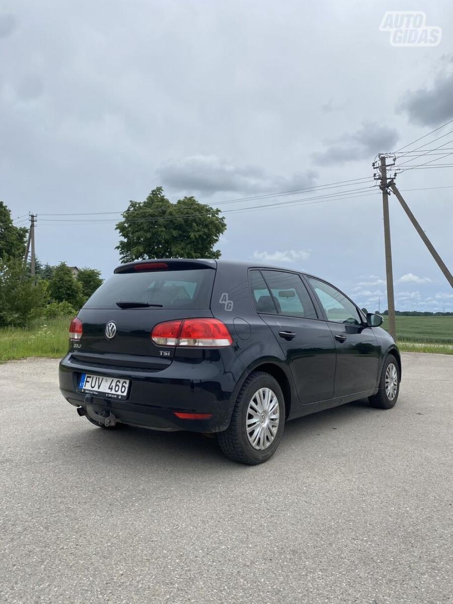 Black Volkswagen Golf 2012 in Kaunas, with an engine capacity of 1.20 L and mileage of 262 thousand km for 2650 €, photo 5 on AUTOMOTO.COM.LV