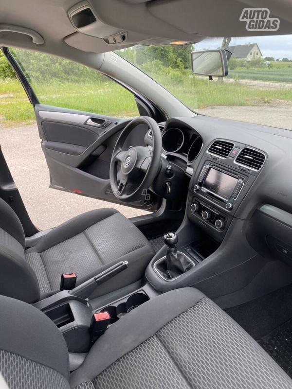 Black Volkswagen Golf 2012 in Kaunas, with an engine capacity of 1.20 L and mileage of 262 thousand km for 2650 €, photo 9 on AUTOMOTO.COM.LV