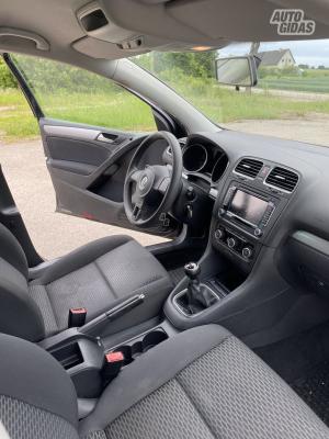 Black Volkswagen Golf 2012 in Kaunas, with an engine capacity of 1.20 L and mileage of 262 thousand km for 2650 €, photo 10 on AUTOMOTO.COM.LV