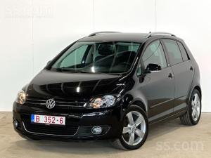 Melns Volkswagen Golf 2012 Jūrmala, ar dzinēja tilpumu 2.00 L un nobraukumu 296 tūkst. km par 5995 €, foto  vietnē AUTOMOTO.COM.LV