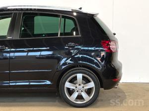 Melns Volkswagen Golf 2012 Jūrmala, ar dzinēja tilpumu 2.00 L un nobraukumu 296 tūkst. km par 5995 €, foto 16 vietnē AUTOMOTO.COM.LV