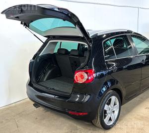 Melns Volkswagen Golf 2012 Jūrmala, ar dzinēja tilpumu 2.00 L un nobraukumu 296 tūkst. km par 5995 €, foto 17 vietnē AUTOMOTO.COM.LV