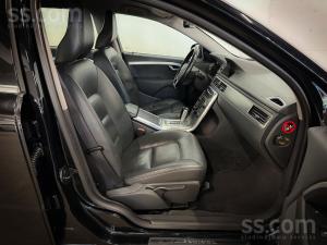 Melns Volkswagen Golf 2012 Jūrmala, ar dzinēja tilpumu 2.00 L un nobraukumu 296 tūkst. km par 5995 €, foto 18 vietnē AUTOMOTO.COM.LV