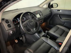Melns Volkswagen Golf 2012 Jūrmala, ar dzinēja tilpumu 2.00 L un nobraukumu 296 tūkst. km par 5995 €, foto 20 vietnē AUTOMOTO.COM.LV