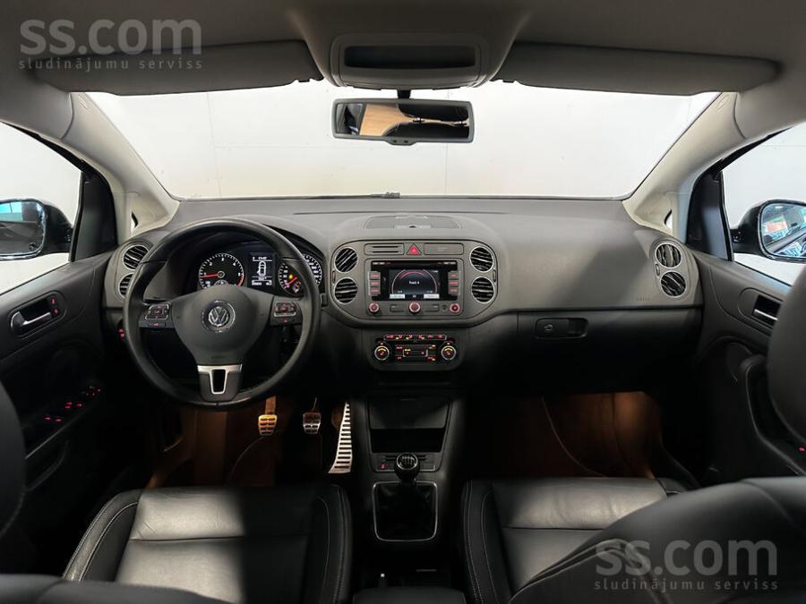 Melns Volkswagen Golf 2012 Jūrmala, ar dzinēja tilpumu 2.00 L un nobraukumu 296 tūkst. km par 5995 €, foto 22 vietnē AUTOMOTO.COM.LV