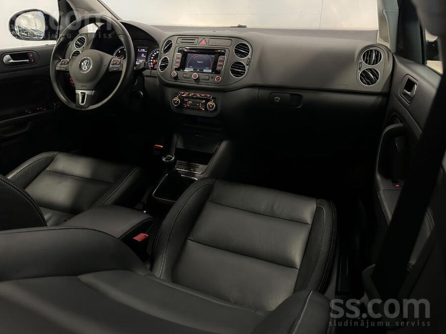 Melns Volkswagen Golf 2012 Jūrmala, ar dzinēja tilpumu 2.00 L un nobraukumu 296 tūkst. km par 5995 €, foto 23 vietnē AUTOMOTO.COM.LV