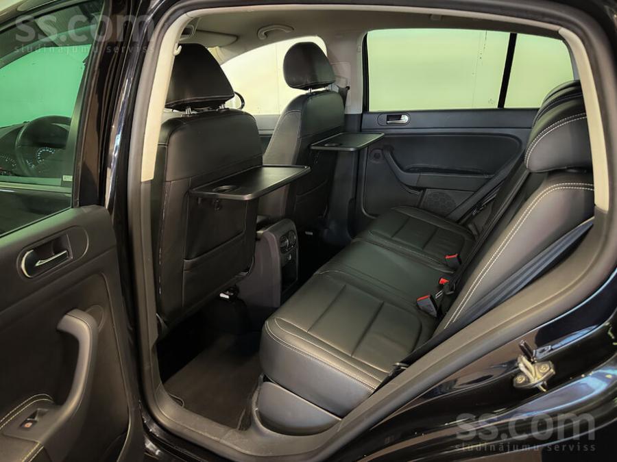 Melns Volkswagen Golf 2012 Jūrmala, ar dzinēja tilpumu 2.00 L un nobraukumu 296 tūkst. km par 5995 €, foto 26 vietnē AUTOMOTO.COM.LV