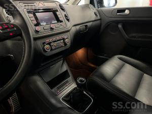 Melns Volkswagen Golf 2012 Jūrmala, ar dzinēja tilpumu 2.00 L un nobraukumu 296 tūkst. km par 5995 €, foto 27 vietnē AUTOMOTO.COM.LV