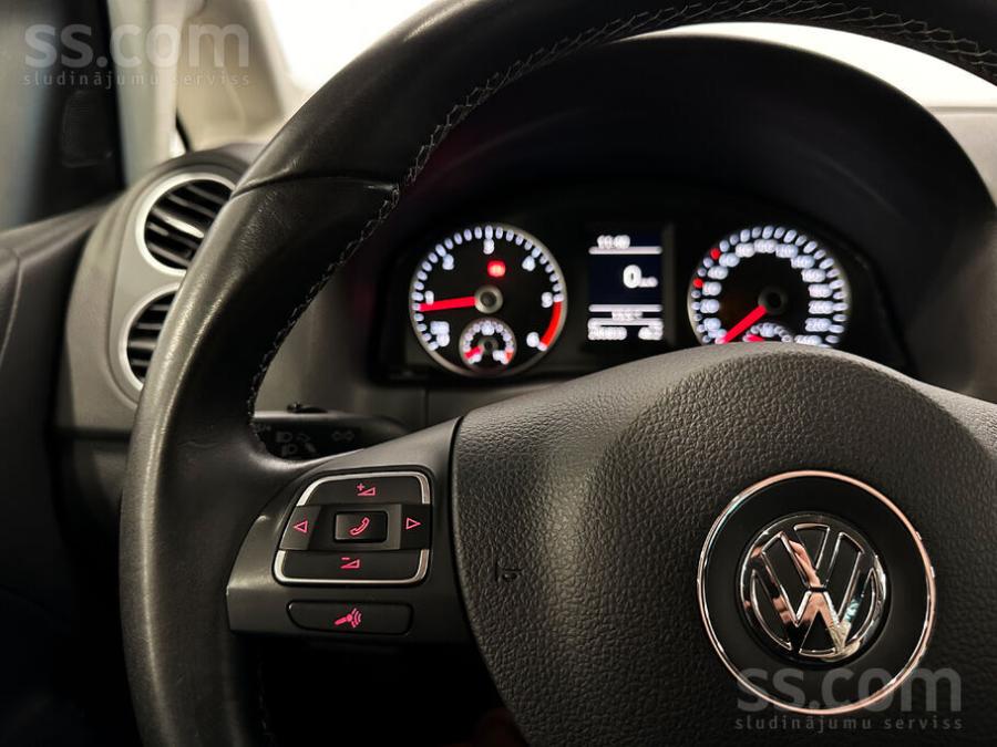 Melns Volkswagen Golf 2012 Jūrmala, ar dzinēja tilpumu 2.00 L un nobraukumu 296 tūkst. km par 5995 €, foto 31 vietnē AUTOMOTO.COM.LV