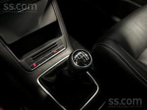 Melns Volkswagen Golf 2012 Jūrmala, ar dzinēja tilpumu 2.00 L un nobraukumu 296 tūkst. km par 5995 €, foto 32 vietnē AUTOMOTO.COM.LV