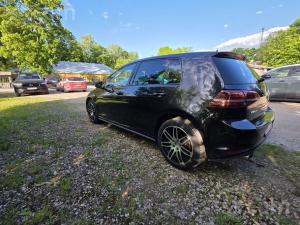 Melns Volkswagen Golf 2012 Jēkabpils, ar dzinēja tilpumu 1.60 L un nobraukumu 230 tūkst. km par 7500 €, foto 4 vietnē AUTOMOTO.COM.LV