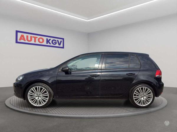 Black Volkswagen Golf 2012 in Kaunas, with an engine capacity of 1.40 L and mileage of 270 thousand km for 4999 €, photo 2 on AUTOMOTO.COM.LV