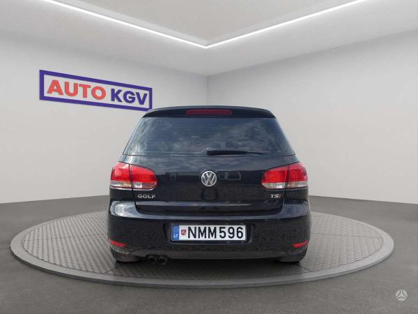 Black Volkswagen Golf 2012 in Kaunas, with an engine capacity of 1.40 L and mileage of 270 thousand km for 4999 €, photo 4 on AUTOMOTO.COM.LV