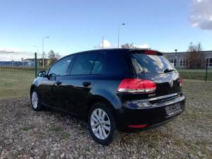 Black Volkswagen Golf 2012 in Saldus, with an engine capacity of 1.40 L and mileage of 155 thousand km for 5900 €, photo 5 on AUTOMOTO.COM.LV