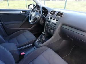Black Volkswagen Golf 2012 in Saldus, with an engine capacity of 1.40 L and mileage of 155 thousand km for 5900 €, photo 10 on AUTOMOTO.COM.LV