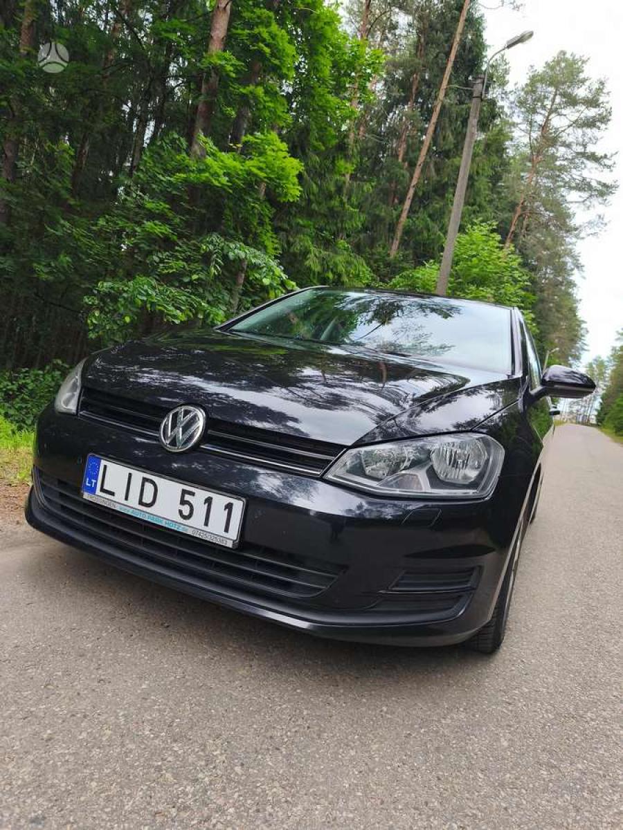 Black Volkswagen Golf 2012 in Svencionys, with an engine capacity of 1.60 L and mileage of 256 thousand km for 5200 €, photo 4 on AUTOMOTO.COM.LV