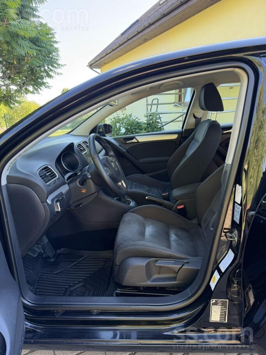 Black Volkswagen Golf 2012 in Tukums, with an engine capacity of 2.00 L and mileage of 316 thousand km for 3850 €, photo 8 on AUTOMOTO.COM.LV