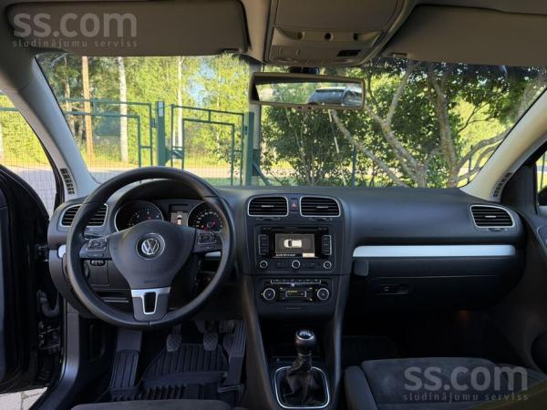 Black Volkswagen Golf 2012 in Tukums, with an engine capacity of 2.00 L and mileage of 316 thousand km for 3850 €, photo 9 on AUTOMOTO.COM.LV