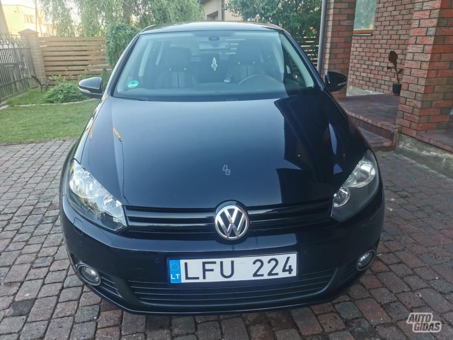 Melns Volkswagen Golf 2012 Šauļi, ar dzinēja tilpumu 2.00 L un nobraukumu 256 tūkst. km par 5500 €, foto 1 vietnē AUTOMOTO.COM.LV